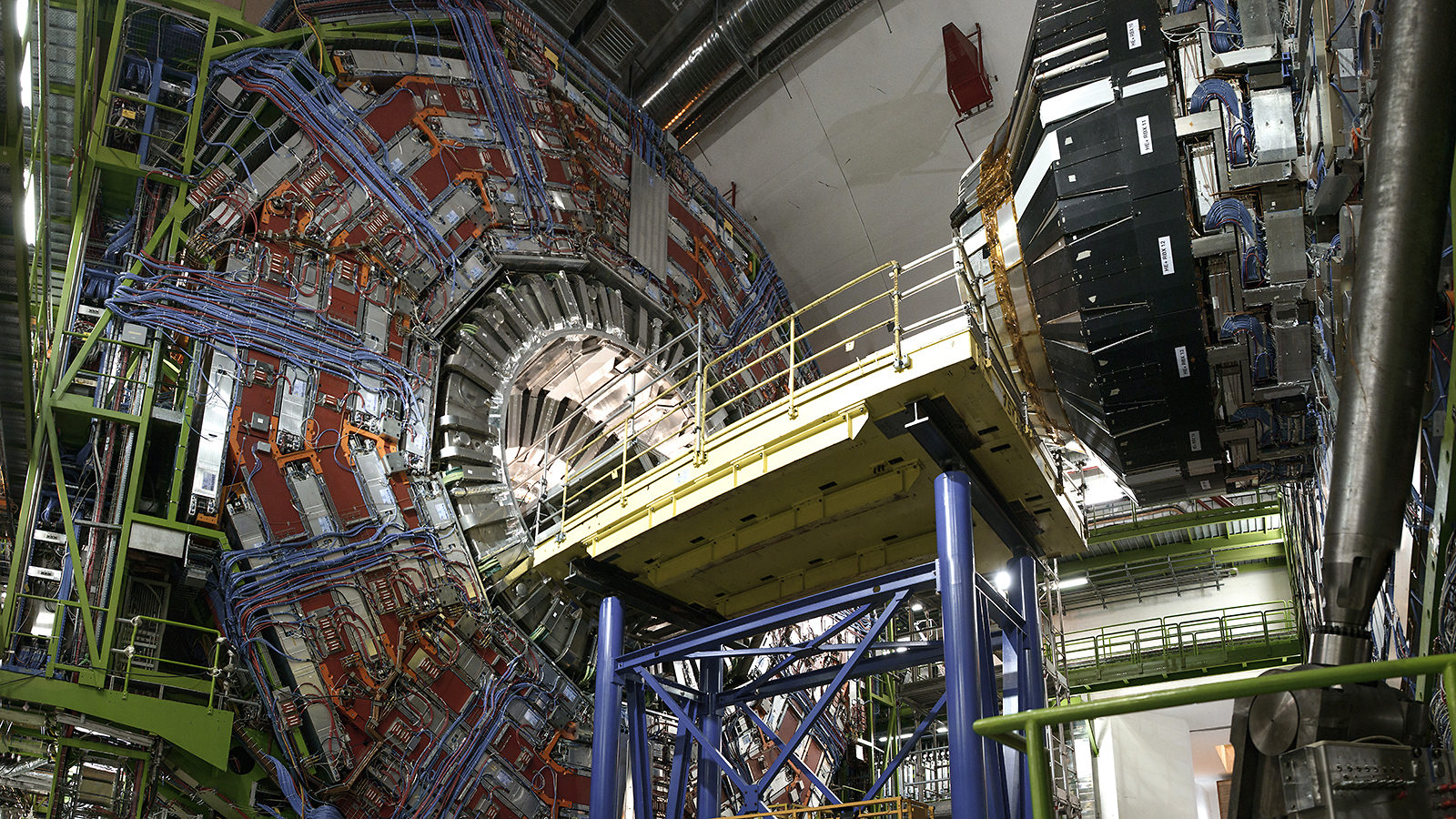 CMS experiment | symmetry magazine